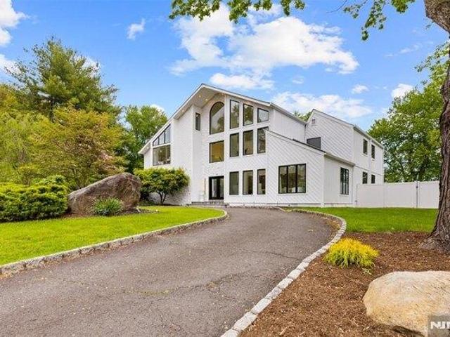 house with 6 bedroom, Old Tappan NJ DS104407389
