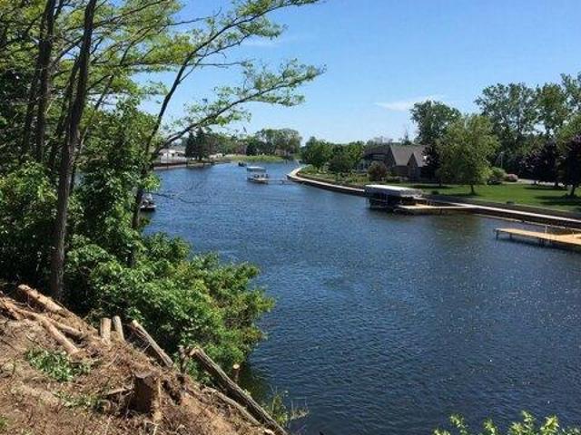 house with 6 bedroom, Oscoda MI DS88092741