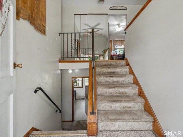 house with 6 bedroom, Orange CT ES105229568