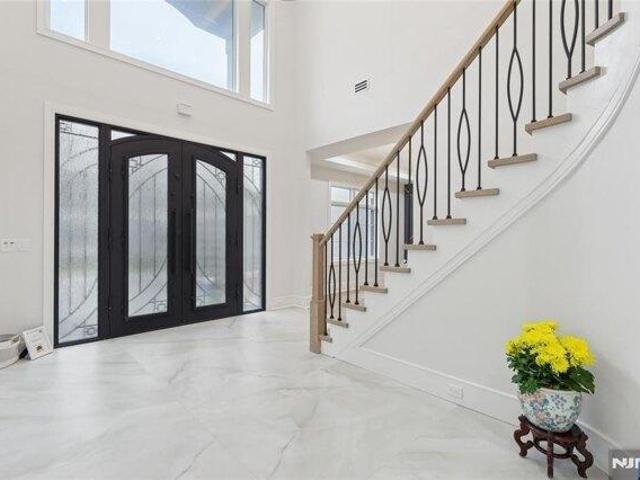 house with 6 bedroom, Paramus NJ ES104442132