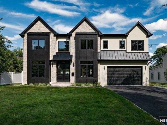 house with 6 bedroom, Paramus NJ ES104809324