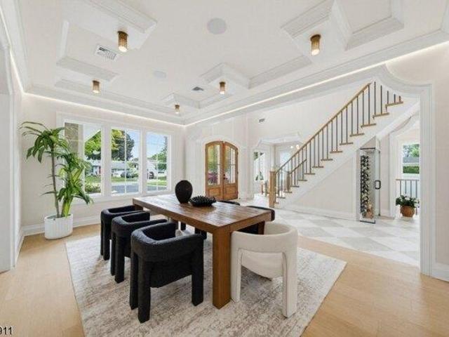 house with 6 bedroom, Paramus NJ ES105193515