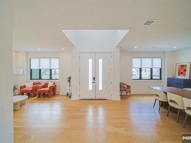 house with 6 bedroom, Paramus NJ ES103601476