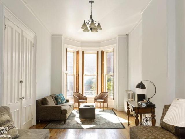 house with 6 bedroom, Park Slope NY DLS96815156