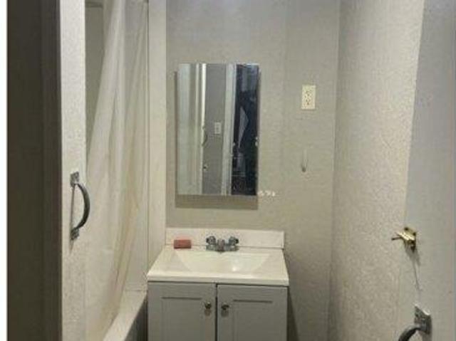 house with 6 bedroom, Passaic NJ ES104480153