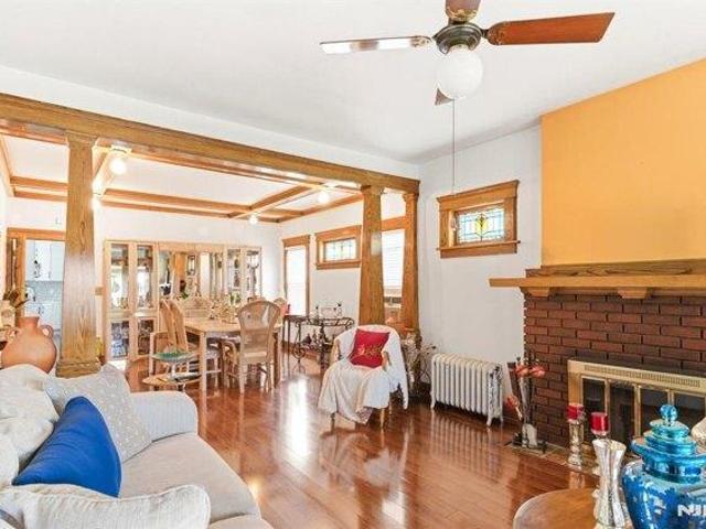 house with 6 bedroom, Paterson NJ DS102318093