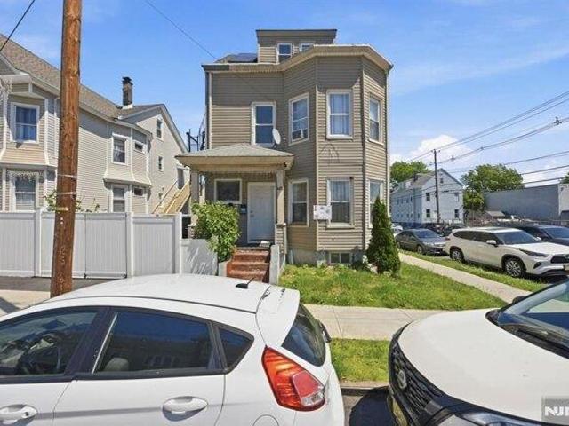house with 6 bedroom, Paterson NJ DS102723696