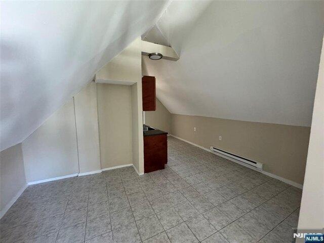 house with 6 bedroom, Paterson NJ ES105123592