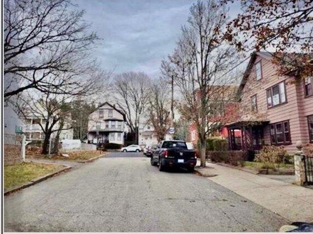 house with 6 bedroom, Pawtucket RI DS101799622