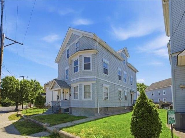 house with 6 bedroom, Pawtucket RI DS103932057