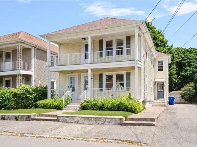 house with 6 bedroom, Pawtucket RI ES103621266