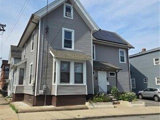 house with 6 bedroom, Pawtucket RI ES105080045