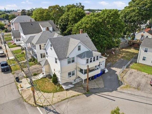 house with 6 bedroom, Pawtucket RI ES105108237