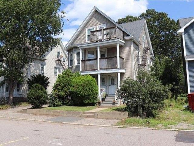house with 6 bedroom, Pawtucket RI ES105366184
