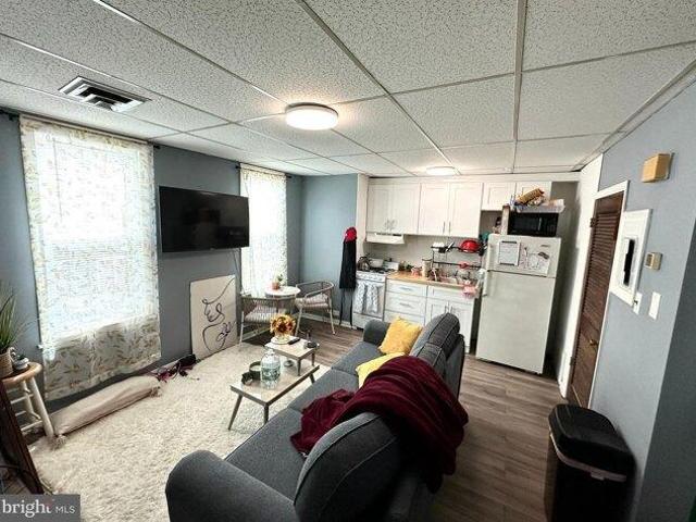 house with 6 bedroom, Philadelphia PA DS103624485