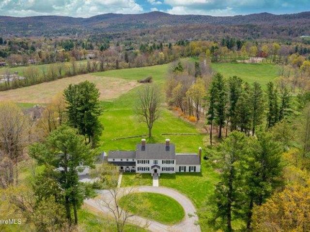 house with 6 bedroom, Pittsfield MA DLS102592210