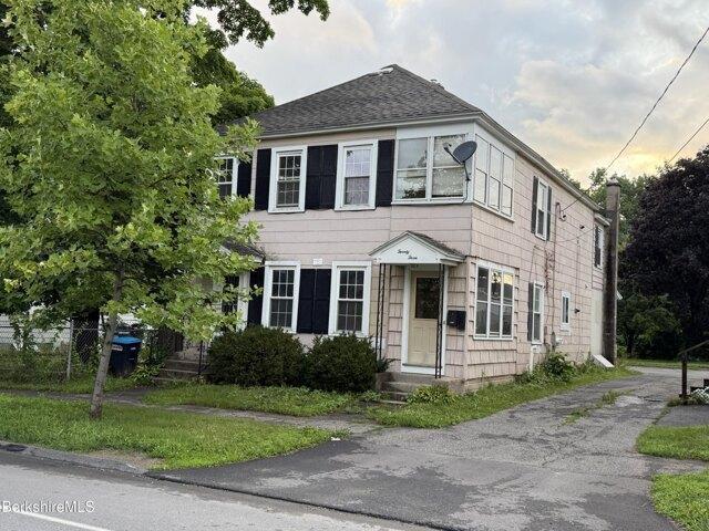 house with 6 bedroom, Pittsfield MA DS104266193