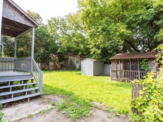 house with 6 bedroom, Pittsfield MA ES105141234