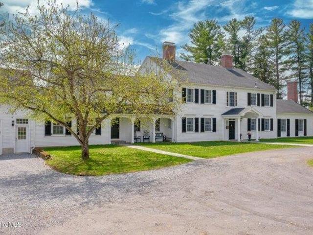 house with 6 bedroom, Pittsfield MA ES102827623