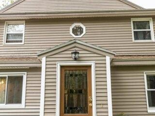 house with 6 bedroom, Pittsfield MA ES102859716