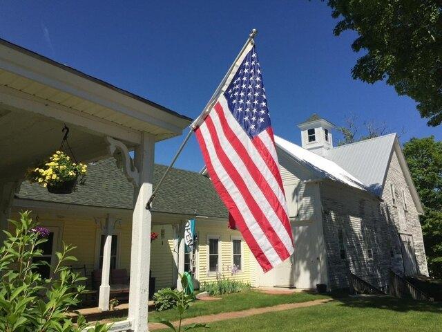 house with 6 bedroom, Pittsfield NH DLS101858884