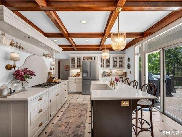 house with 6 bedroom, Pomfret CT ES104192897