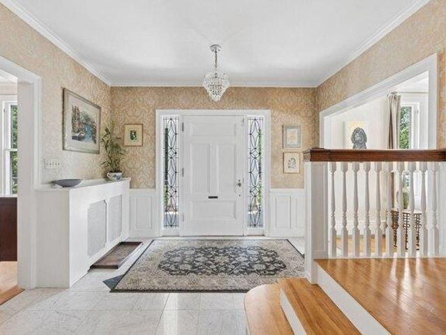 house with 6 bedroom, Portland ME ES105108524