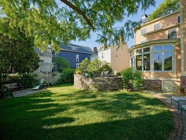 house with 6 bedroom, Portsmouth NH ES105113820