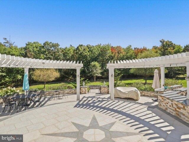 house with 6 bedroom, Potomac MD ES104906941