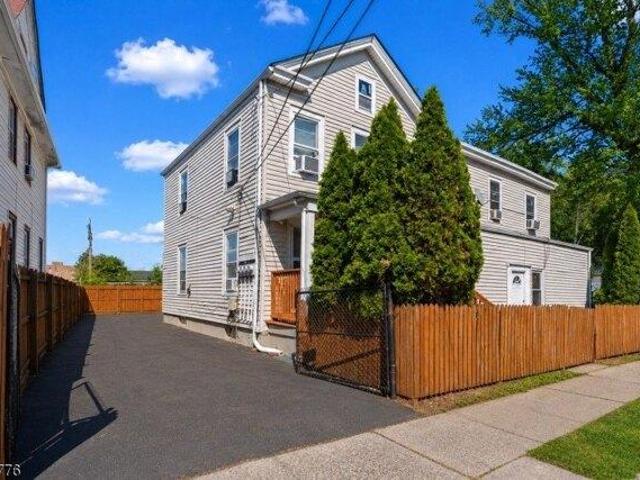 house with 6 bedroom, Plainfield NJ ES104833828