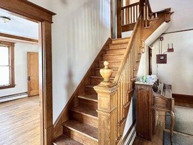 house with 6 bedroom, Plymouth NH ES105229044