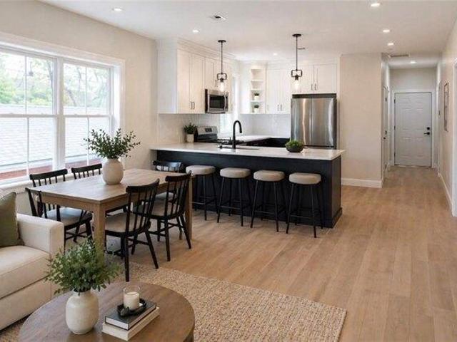 house with 6 bedroom, Providence RI DLS101858366