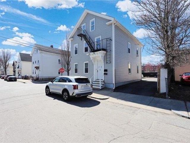 house with 6 bedroom, Providence RI DLS101897230