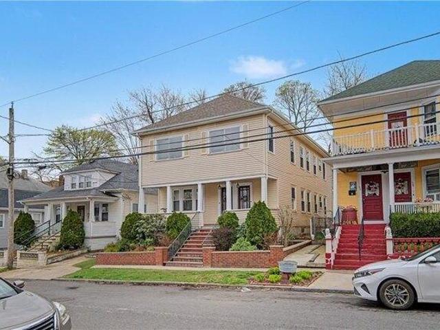 house with 6 bedroom, Providence RI DLS102445849