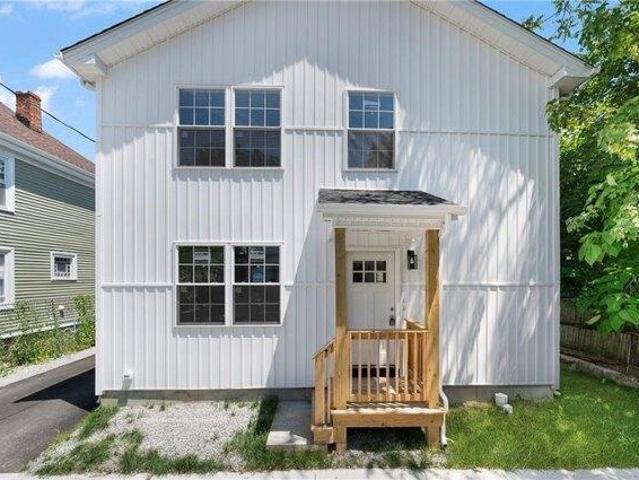 house with 6 bedroom, Providence RI DS104407182
