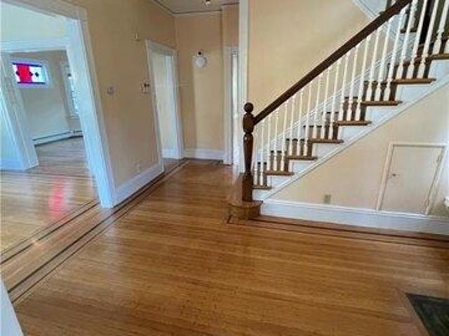 house with 6 bedroom, Providence RI DS104411330