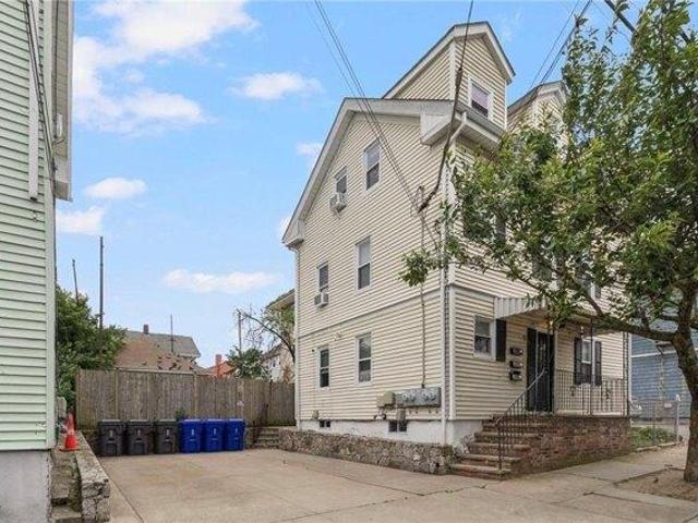 house with 6 bedroom, Providence RI DS104480676