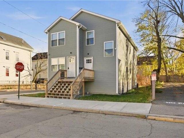 house with 6 bedroom, Providence RI DS102593490