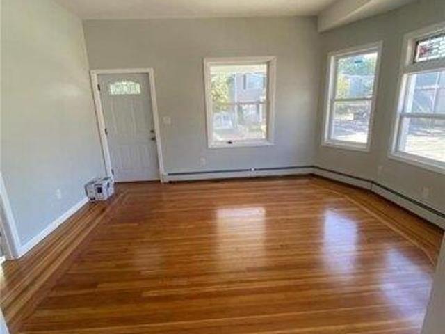 house with 6 bedroom, Providence RI DS102669656