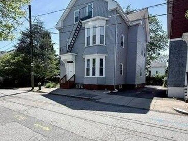 house with 6 bedroom, Providence RI DS102799059