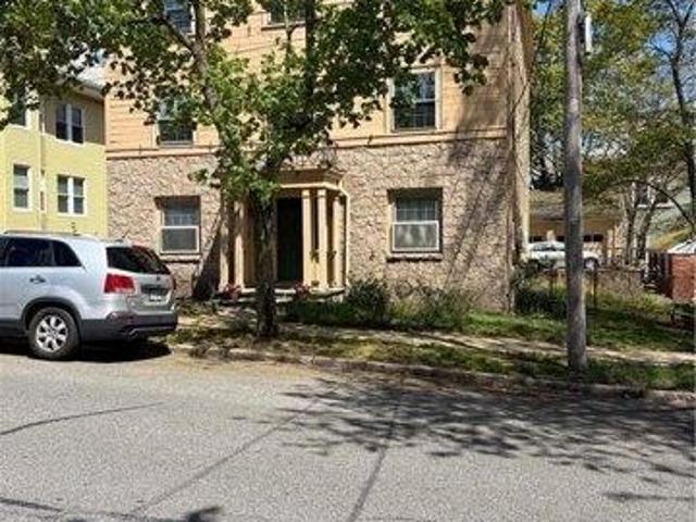 house with 6 bedroom, Providence RI ES104807469