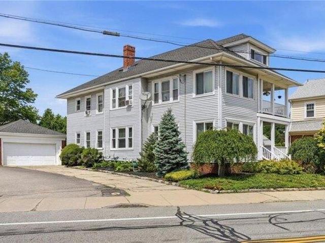 house with 6 bedroom, Providence RI ES104808845