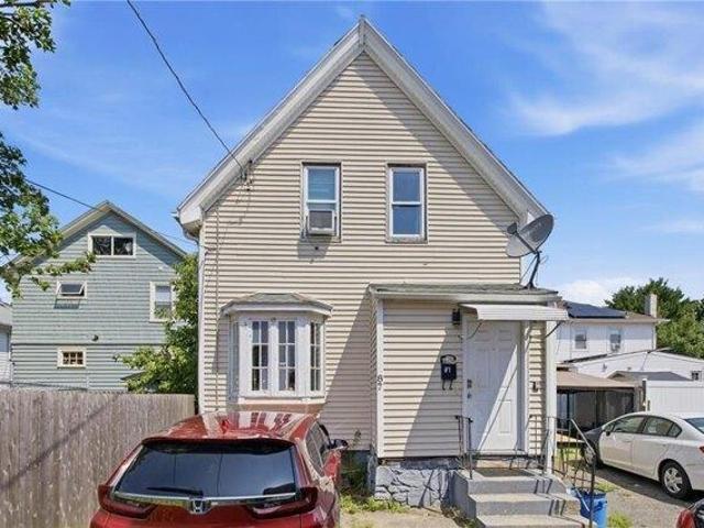 house with 6 bedroom, Providence RI ES105079757