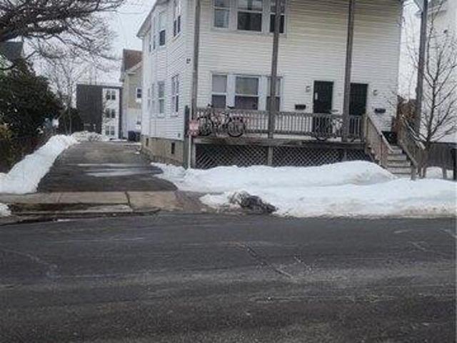 house with 6 bedroom, Providence RI ES105081219