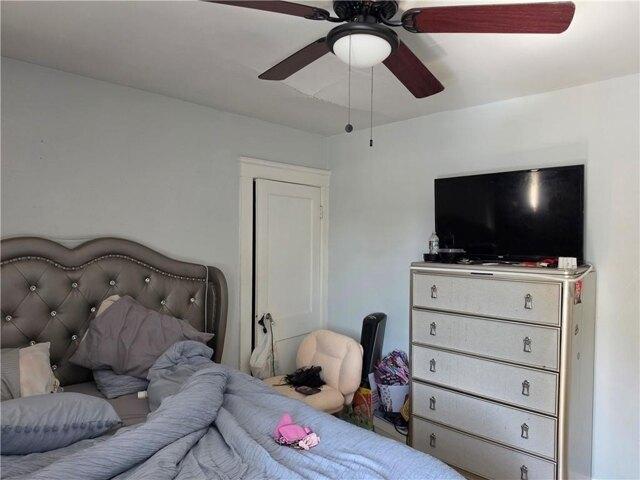 house with 6 bedroom, Providence RI ES105191288
