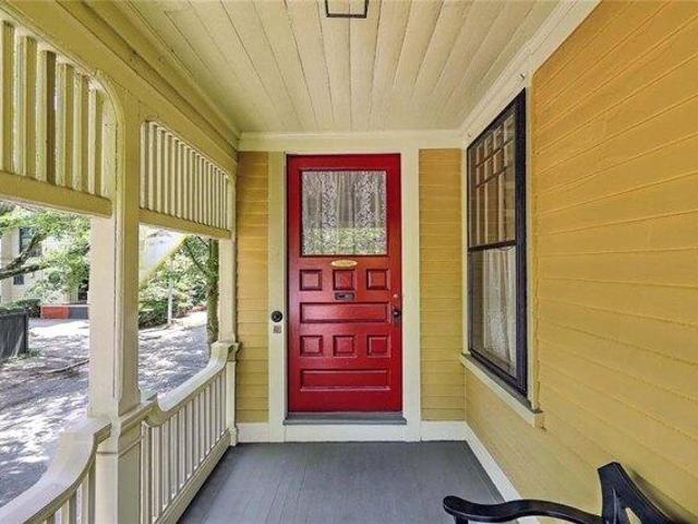 house with 6 bedroom, Providence RI ES103035941