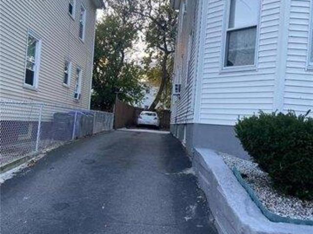 house with 6 bedroom, Providence RI ES103248862