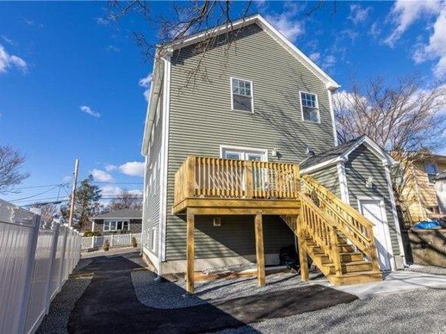 house with 6 bedroom, Providence RI ES103807509