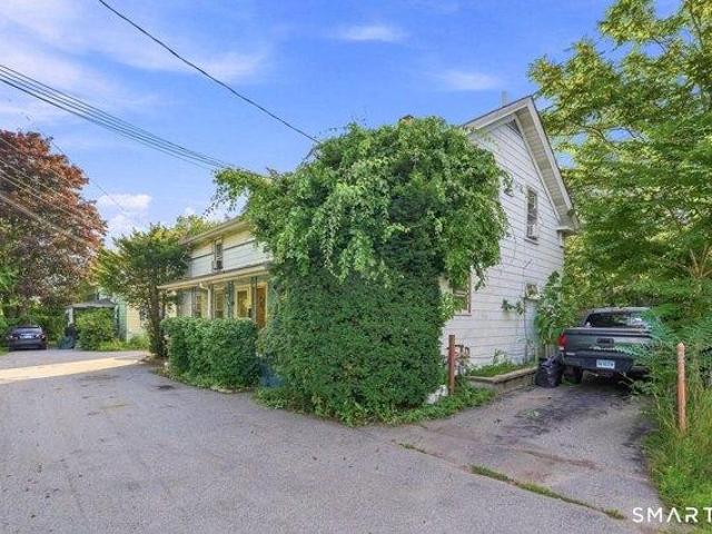 house with 6 bedroom, Putnam CT ES105125111