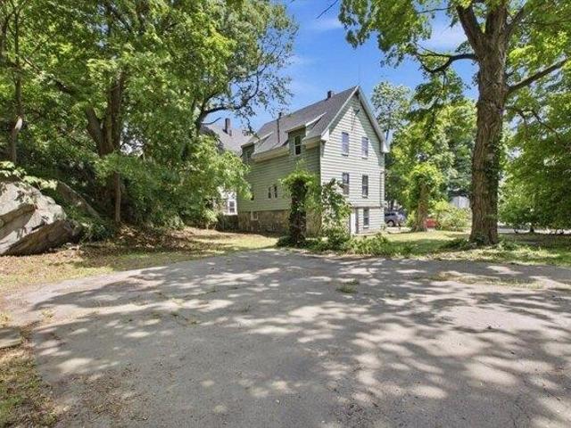house with 6 bedroom, Quincy MA ES103432607